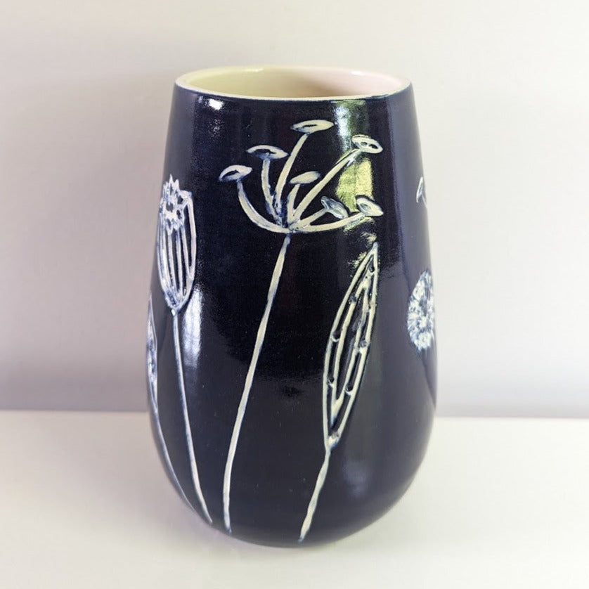 Indigo Seed Head Teardrop Vase – nickandgabiwardceramics