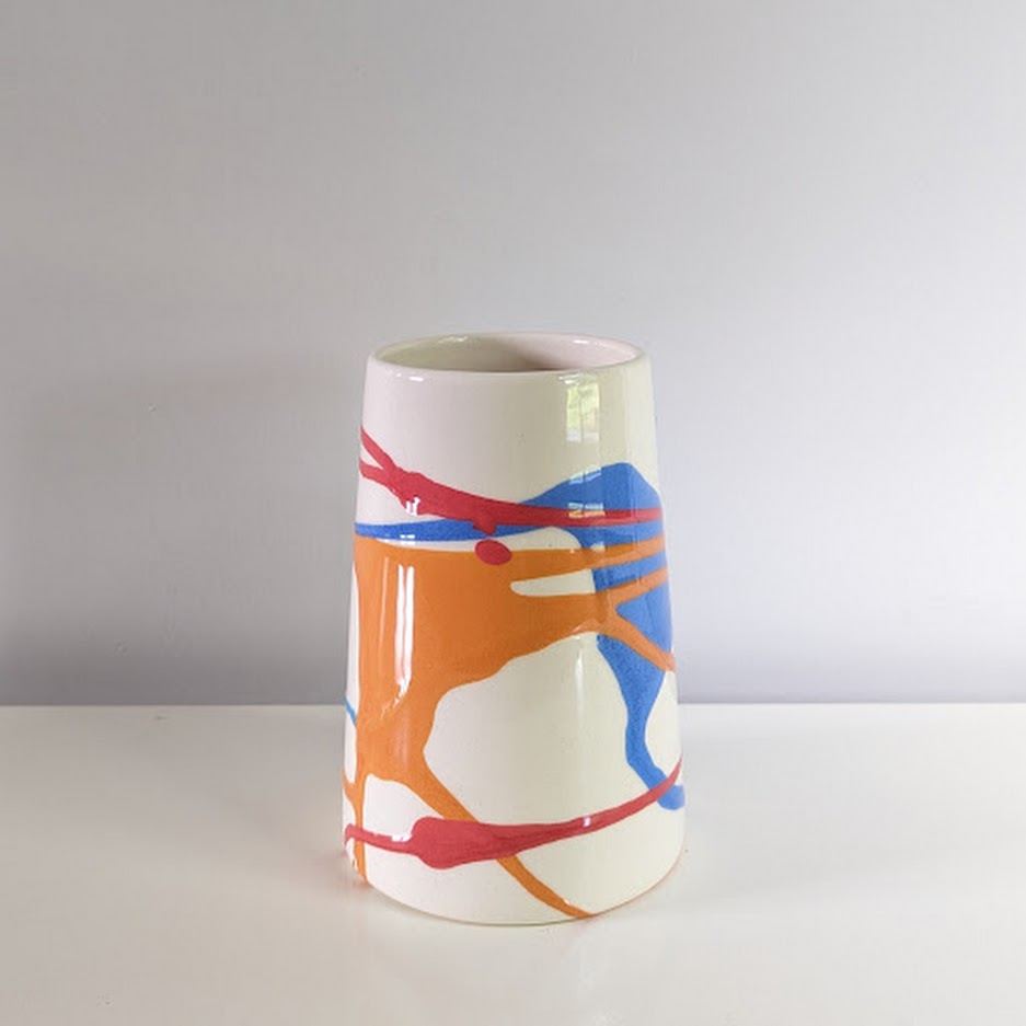 Big Splash Small Vase – nickandgabiwardceramics